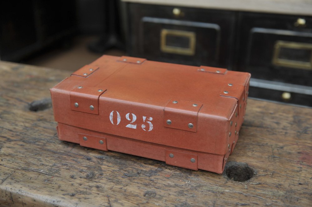 French Red Bank Bullion Boxes, 1940s, Set of 6 for sale at Pamono