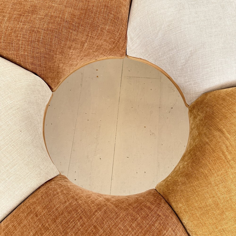 Postmodern Rondell Round Sofa in Velvet Fabric, 1980s for sale at Pamono