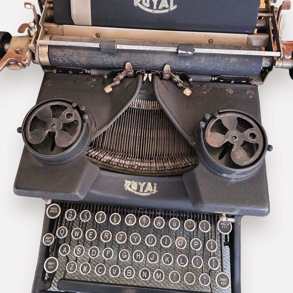 Antique Royal Mechanical Typewriter, 1930s for sale at Pamono