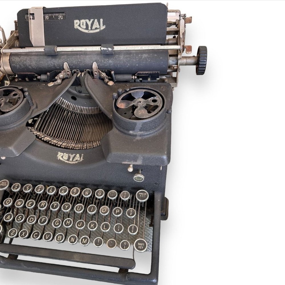 Antique Royal Mechanical Typewriter, 1930s for sale at Pamono