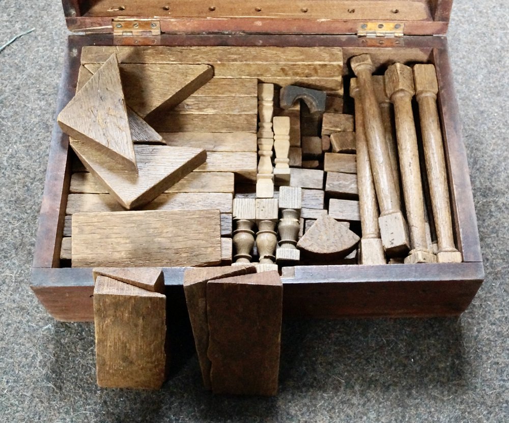 Victorian Architectural Wooden Blocks in Original Box, 1880s, Set of 20 ...