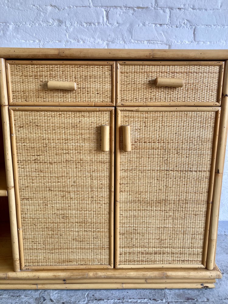 Italienisches Vintage Rattan Buffet, 1970er bei Pamono kaufen