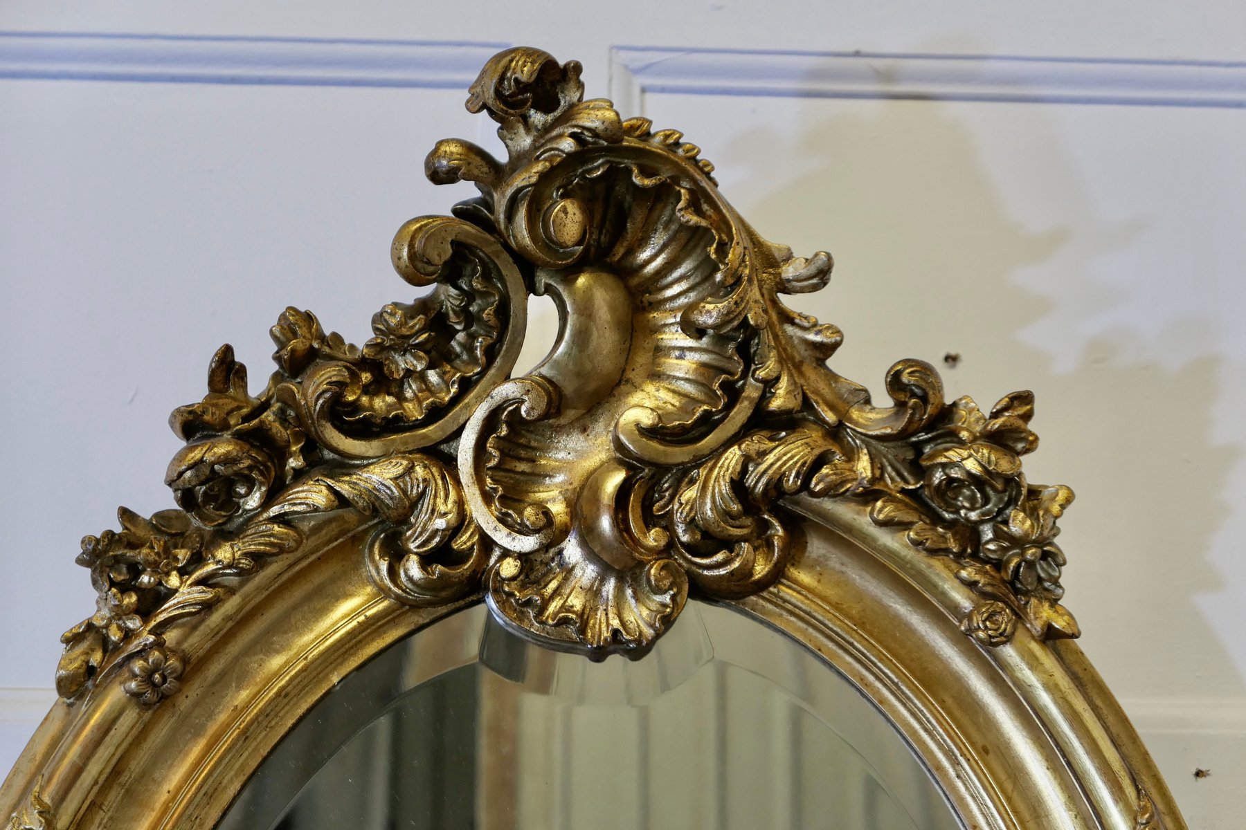 Large French Rococo Oval Gilt Wall Mirror for sale at Pamono