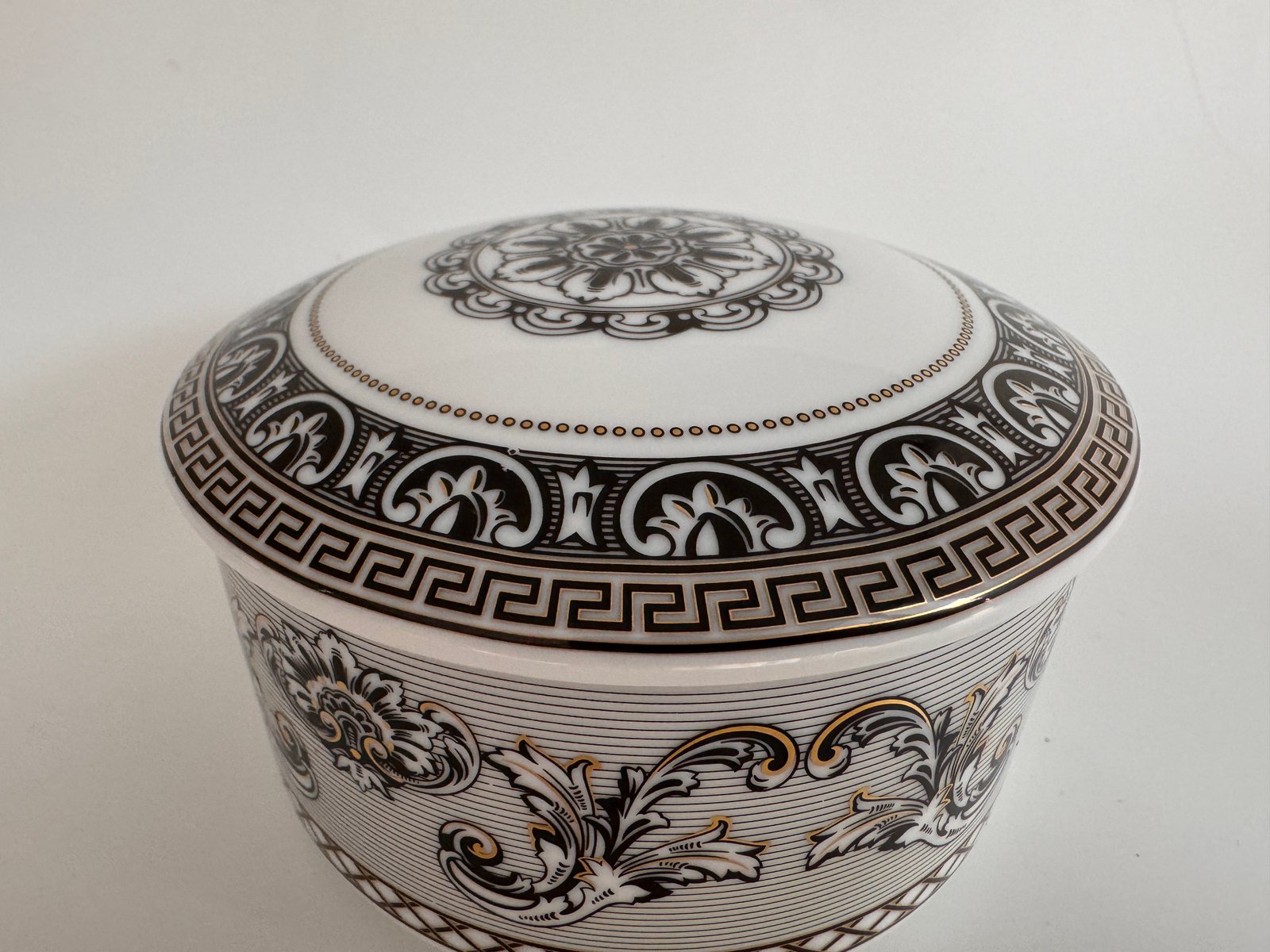 Maqueterie Box with Lid by Versace for Rosenthal, 1990s for sale at Pamono
