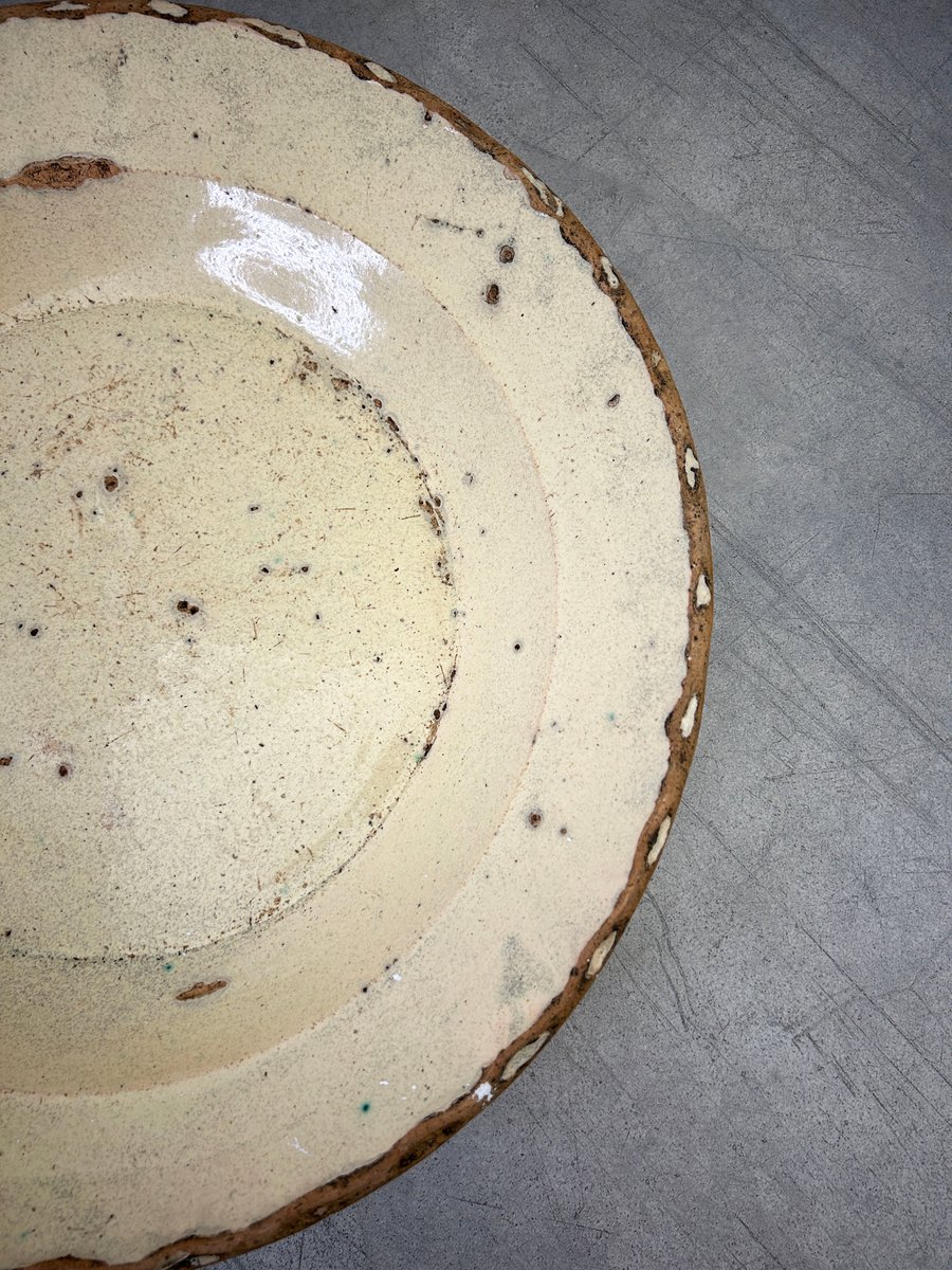 Antique Rustic Scallop Edge Plate for sale at Pamono