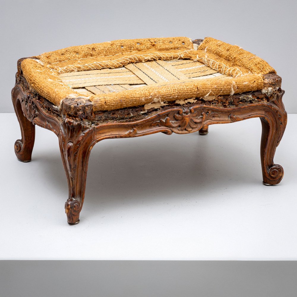 Small Baroque Footstool, 18th Century for sale at Pamono