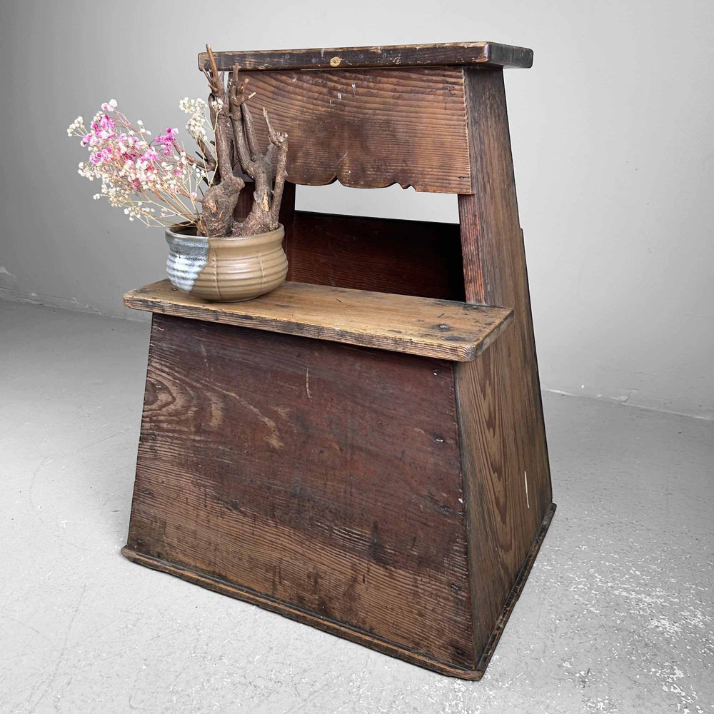 Minimalist Fumidai Step Stool, Japan, 1920s for sale at Pamono