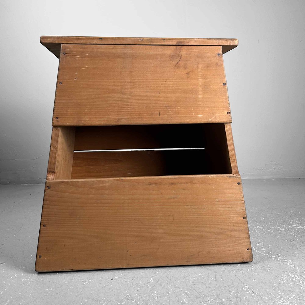 Showa Fumidai Wooden Step Stool, Japan, 1960s for sale at Pamono