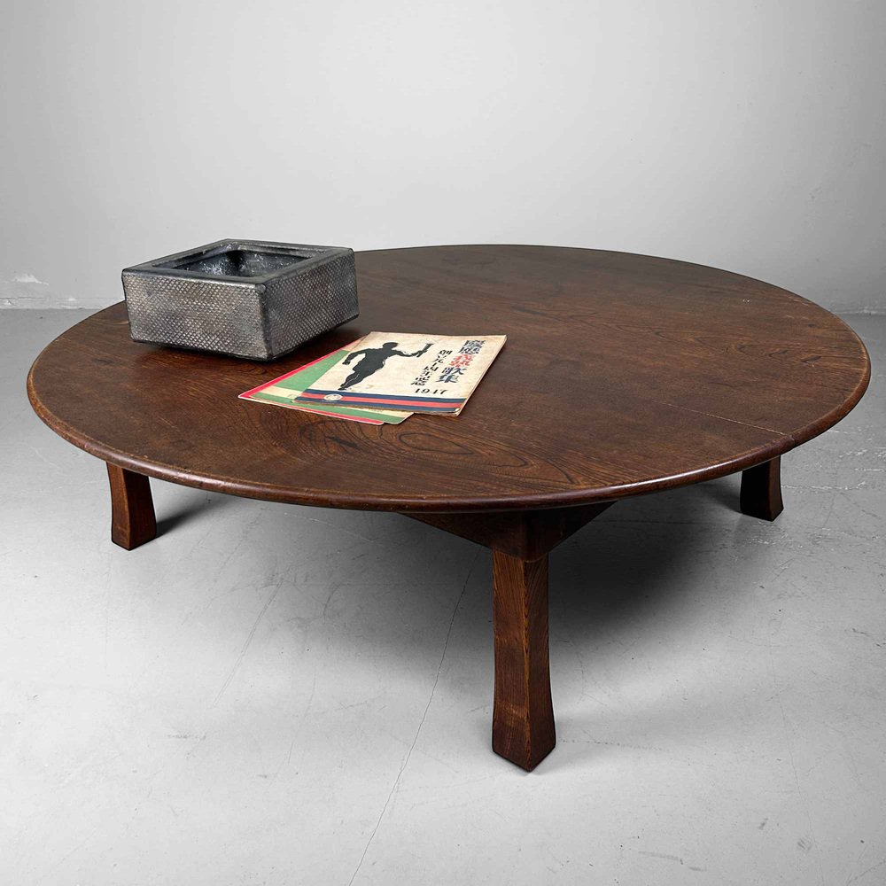 Taisho Round Low Table, Japan, 1920s for sale at Pamono