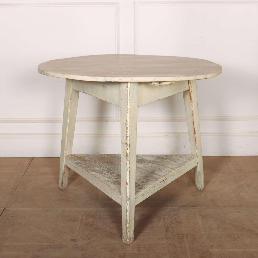Original Painted Welsh Cricket Table for sale at Pamono