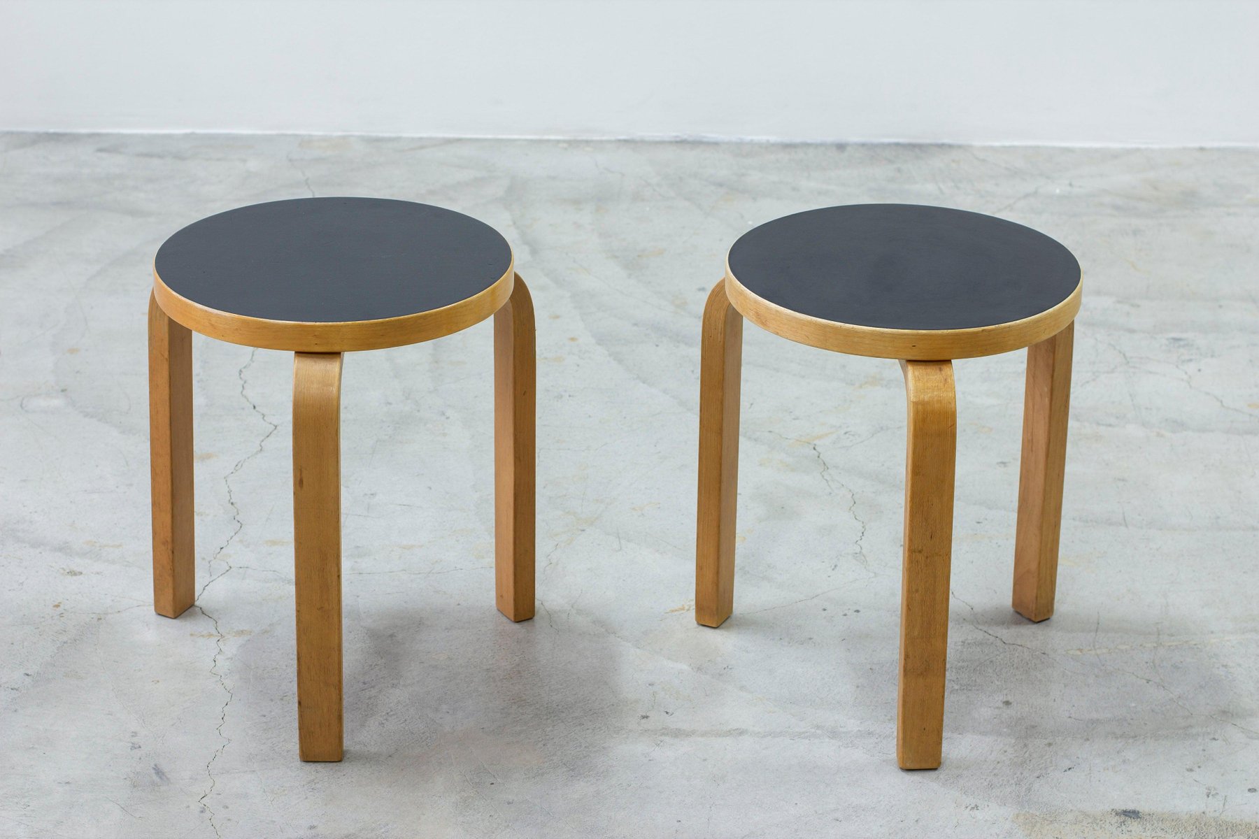 Set of Model 60 Stools by Alvara Aalto for Artek, 1950s for sale at Pamono