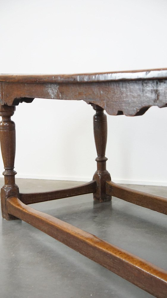 Large 17th Century English Oak Refectory Dining Table for sale at Pamono