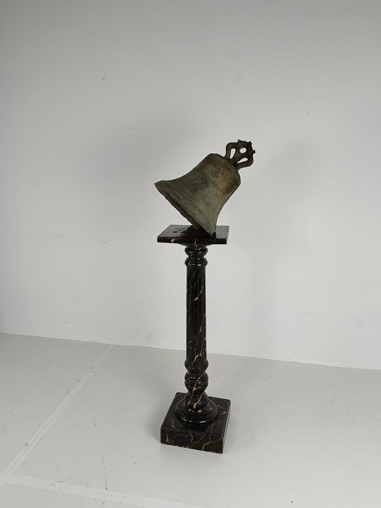 Antique Church Bell, 1679 for sale at Pamono