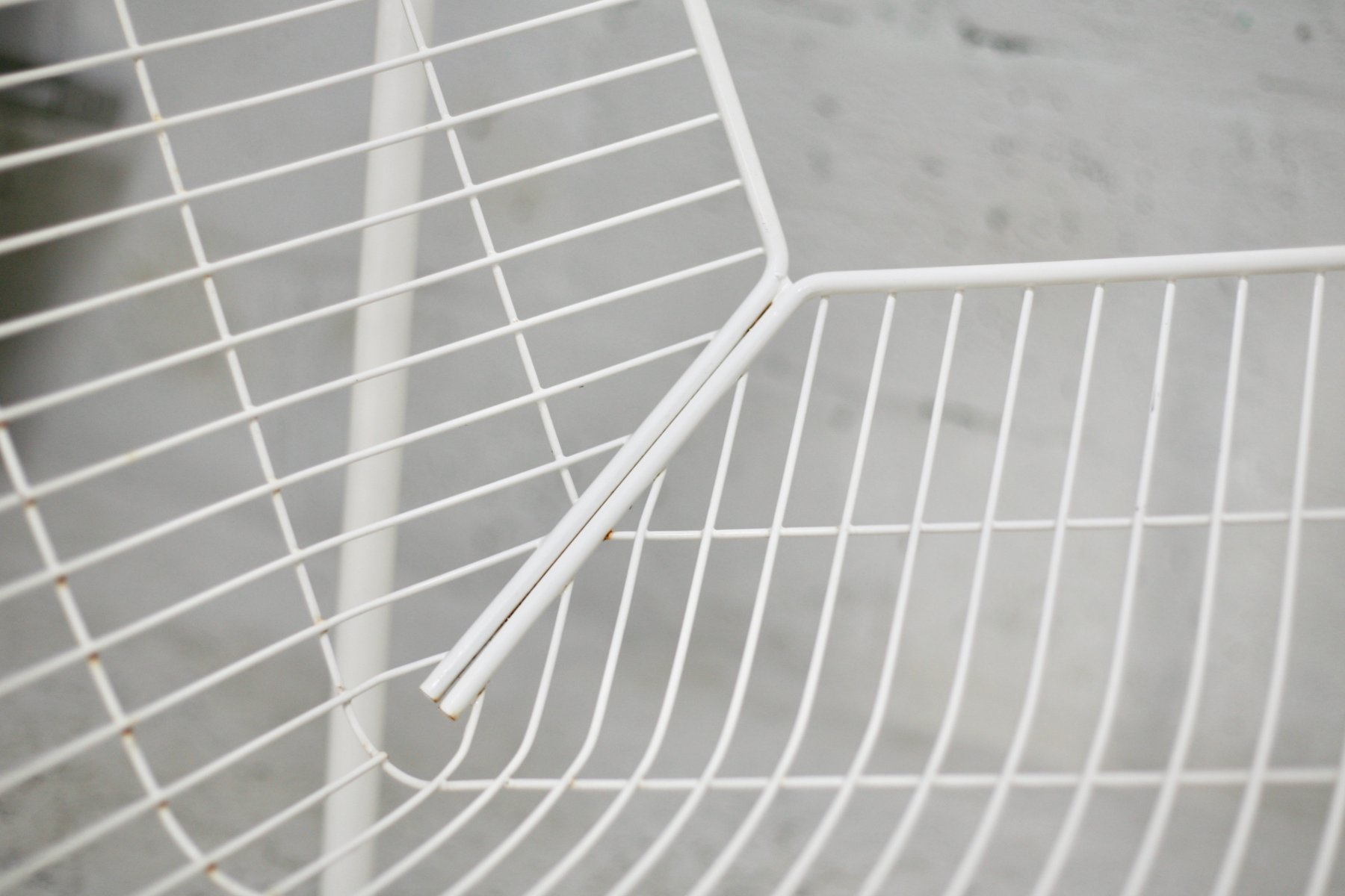 Set of White Lacquered Steel Rod Armchairs, 1985 for sale at Pamono