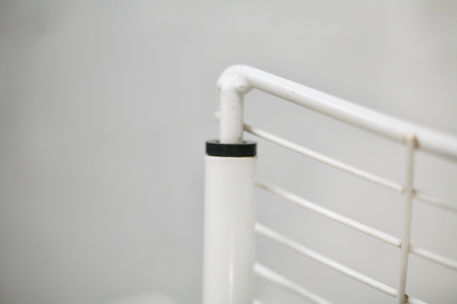 Set of White Lacquered Steel Rod Armchairs, 1985 for sale at Pamono