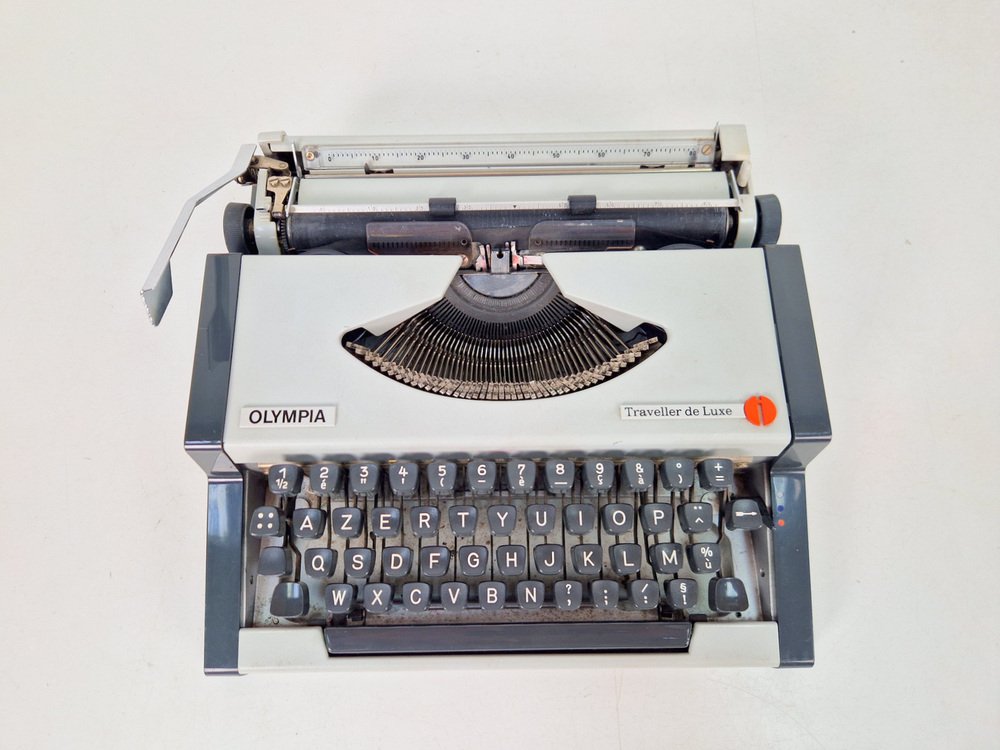 Vintage Traveller De Luxe Typewriter with Case by Olympia, 1970s for ...