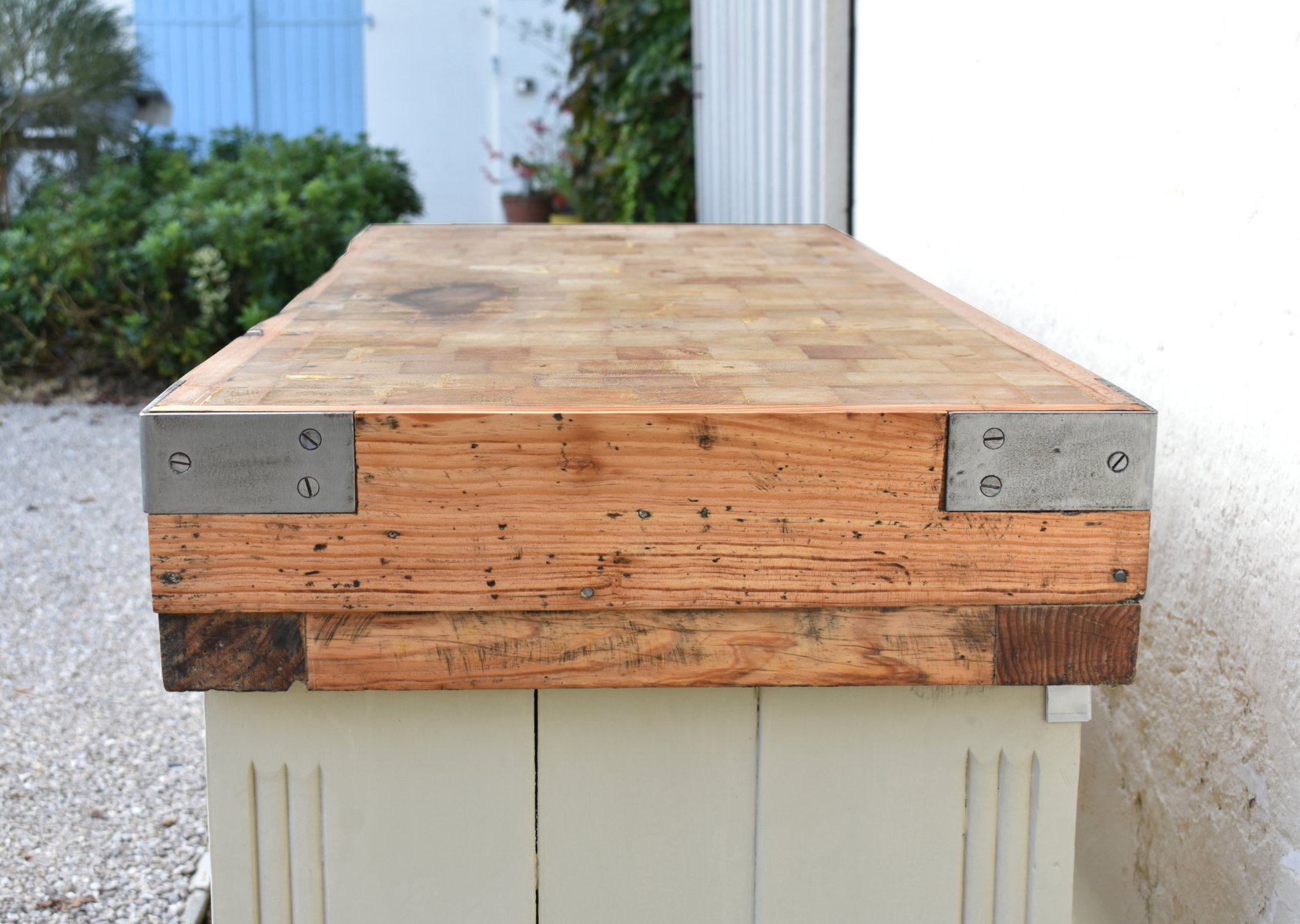 French Art Deco Butchers Block, 1920s for sale at Pamono