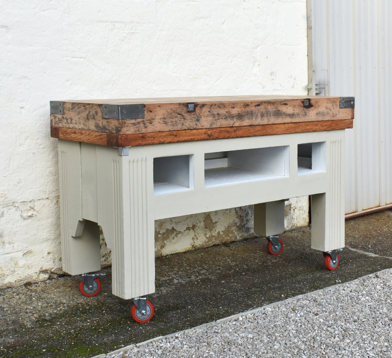 French Art Deco Butchers Block, 1920s for sale at Pamono