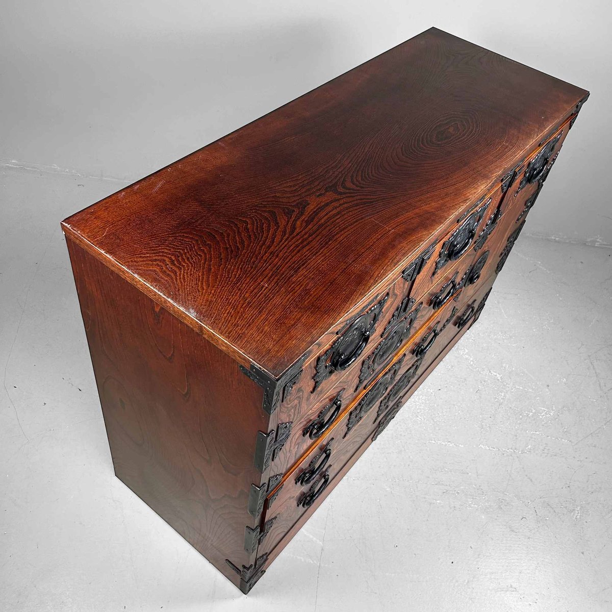 Mid-Century Modern Japanese Chest of Drawers, 1970s for sale at Pamono