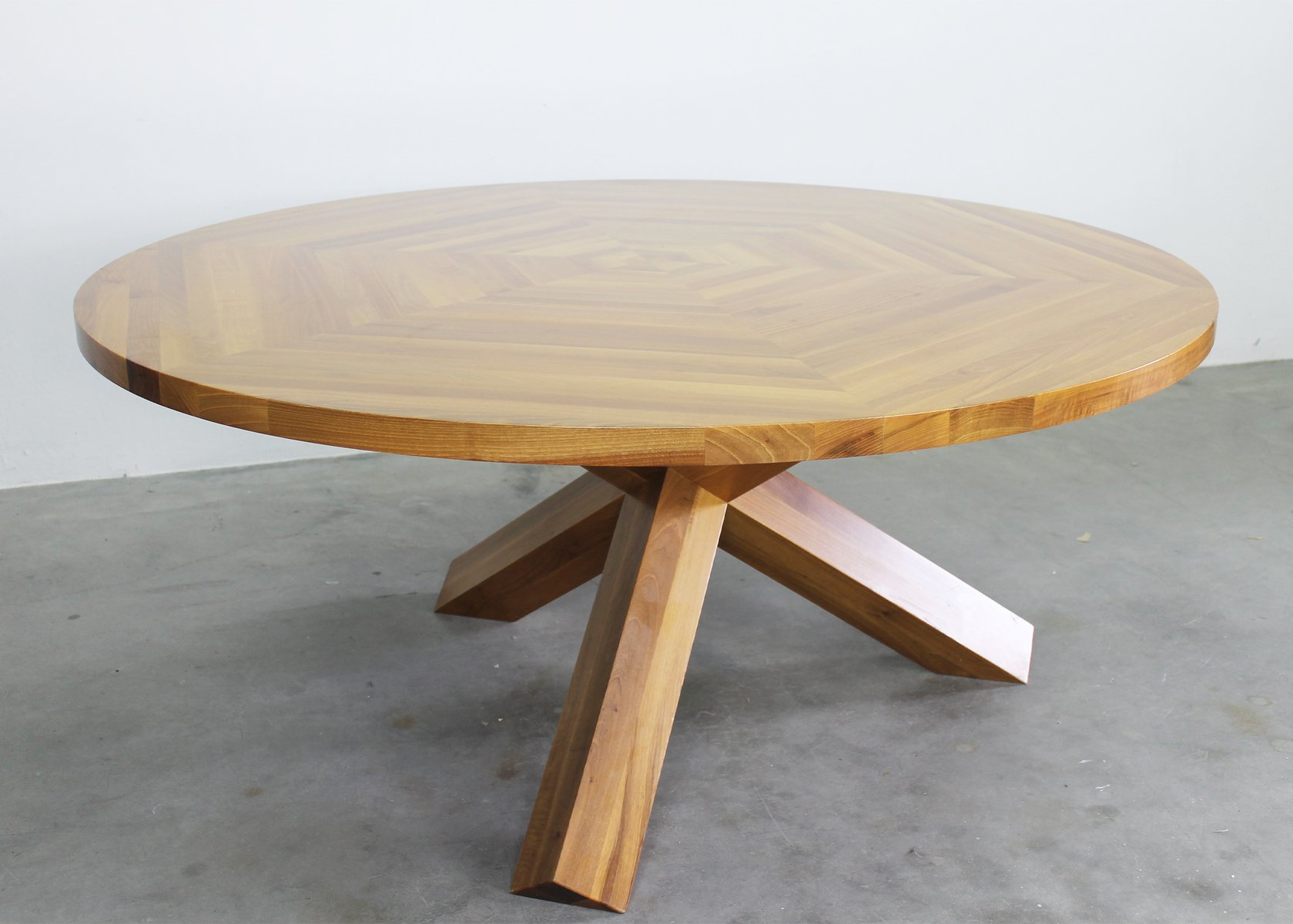 La Rotonda Round Table in Walnut Wood by Mario Bellini for Cassina ...