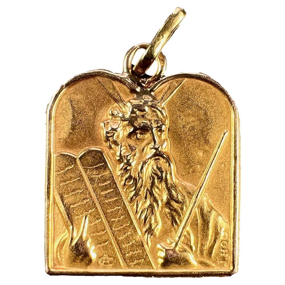 French Moses 18k Yellow Gold Charm Pendant, 1950s for sale at Pamono