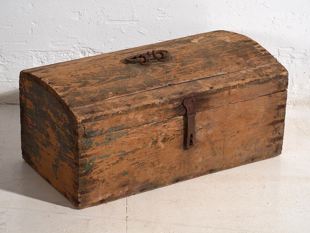 Antique Trunk with Dark Green Patina, 1920 for sale at Pamono