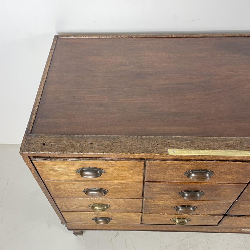 20 Drawer Oak Shop Counter, 1930s for sale at Pamono