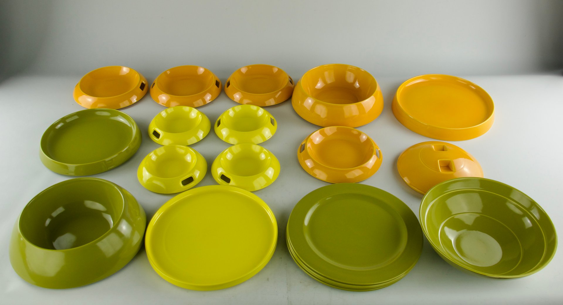 Mid-Century modern Ball Service by Helen Von Boch for the 1971 Avant ...