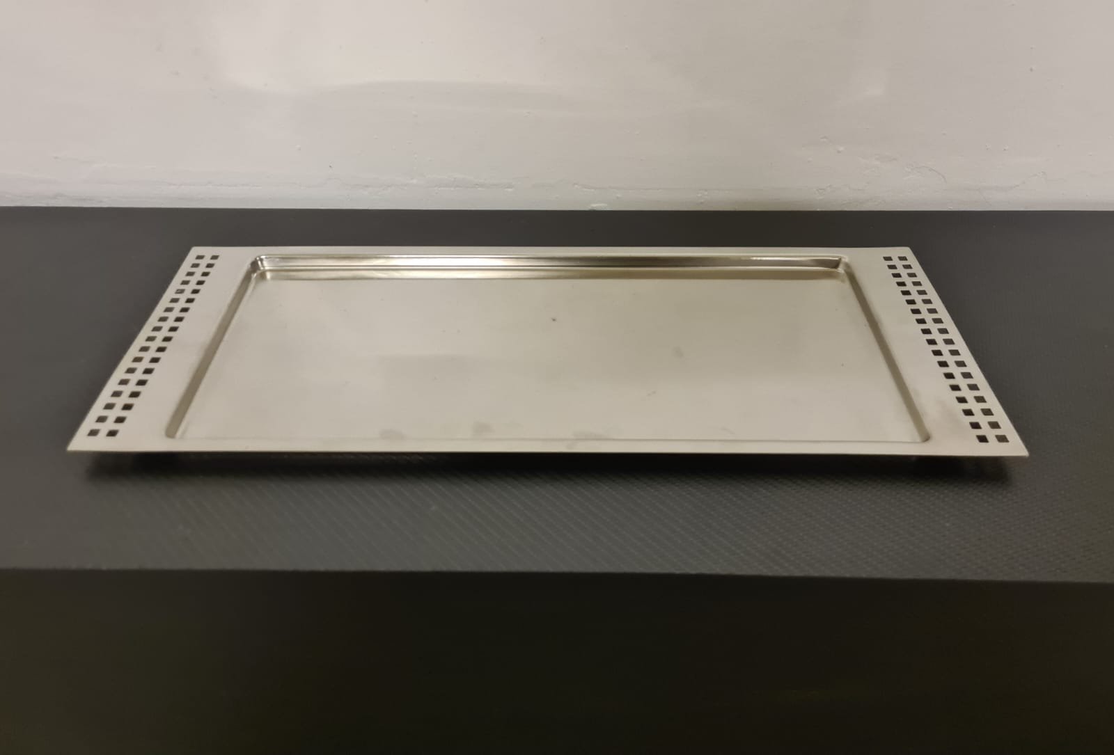 Tray by Vittorio Gregotti for Cleto Munari for sale at Pamono
