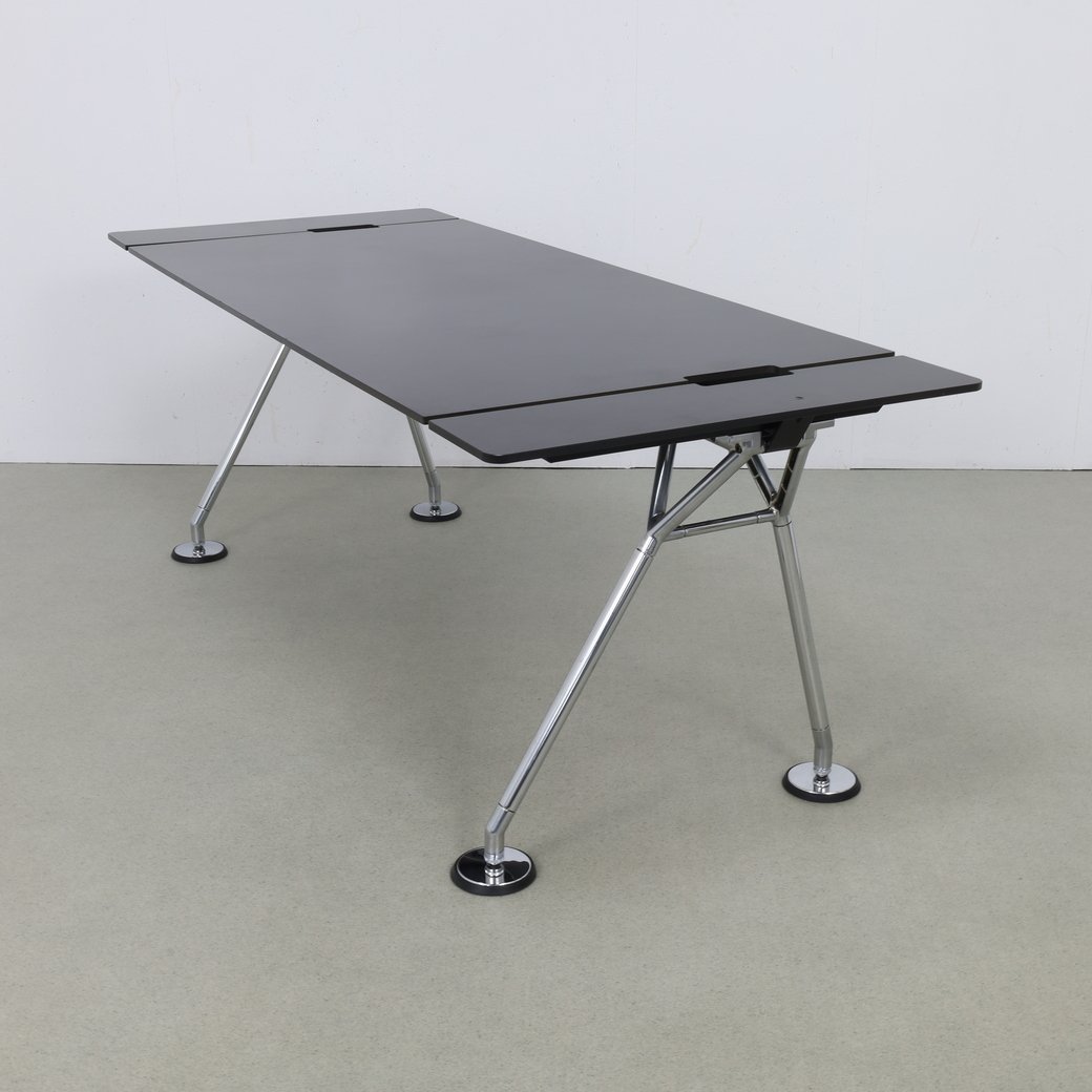 Office Desk Nomos by Norman Foster for Tecno, 1990s for sale at Pamono