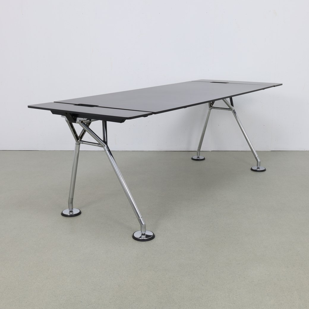 Office Desk Nomos by Norman Foster for Tecno, 1990s for sale at Pamono