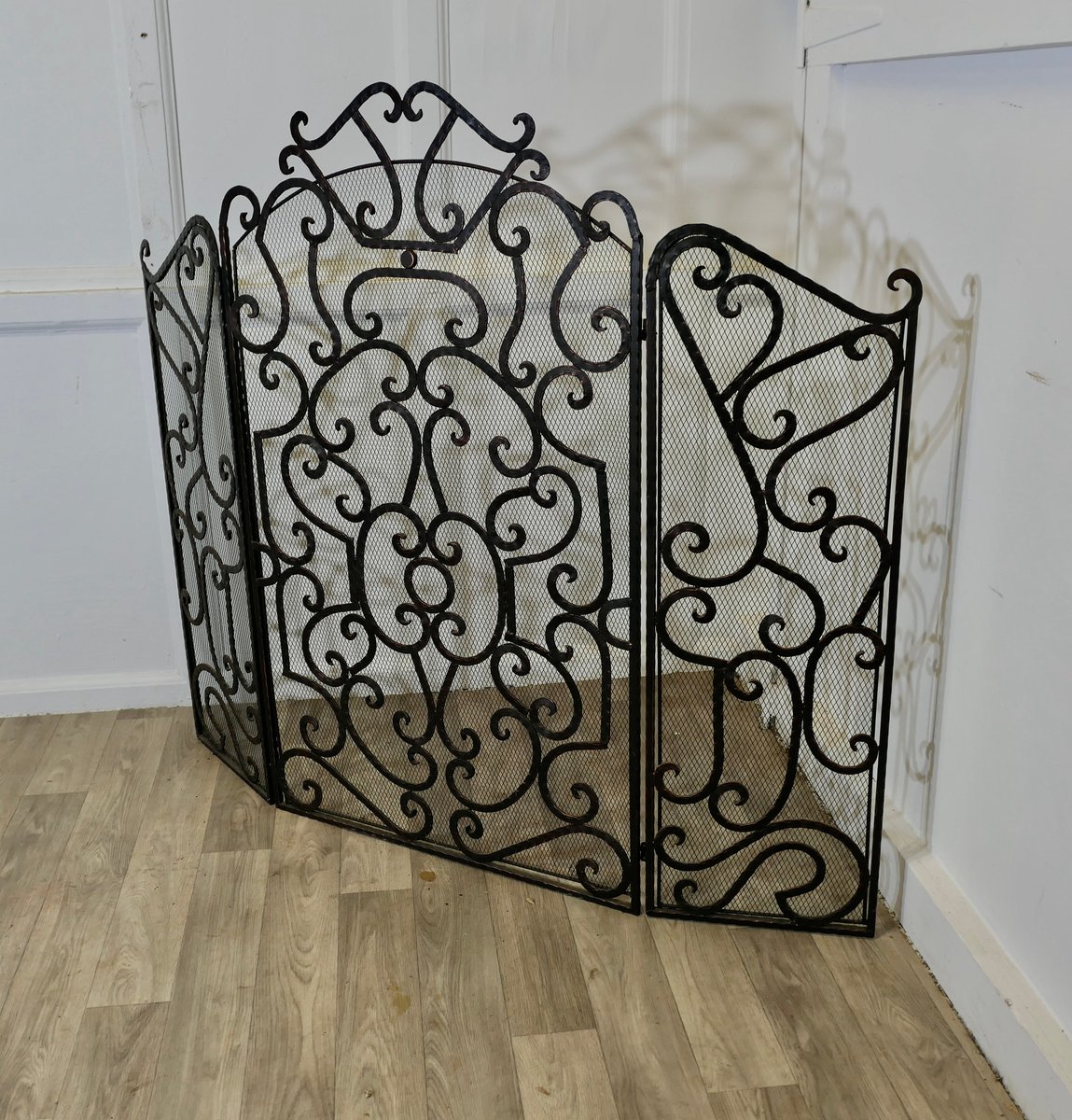Large Folding Fire Guard in Wrought Iron for sale at Pamono
