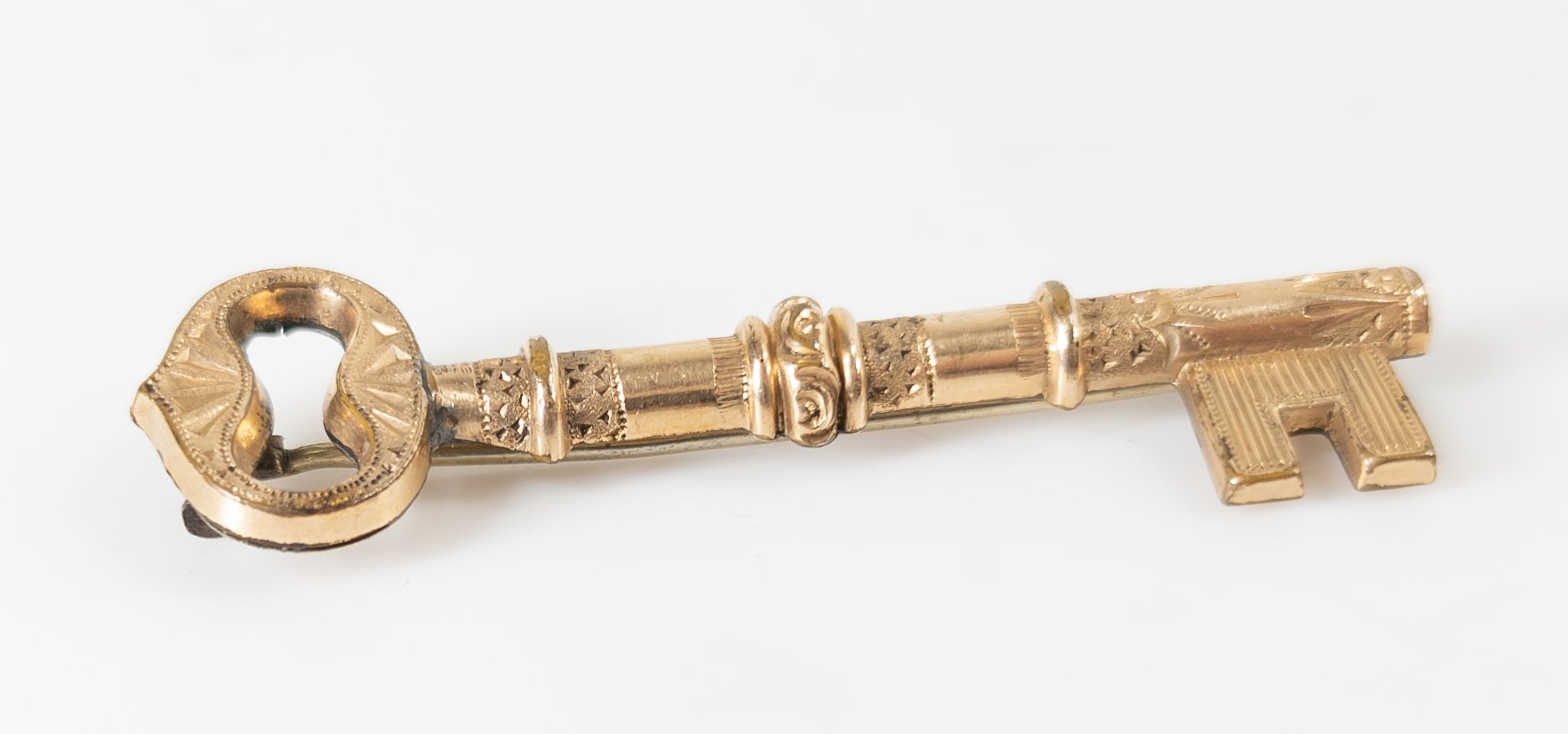 Antique Gold Filled Skeleton Key Brooch for sale at Pamono