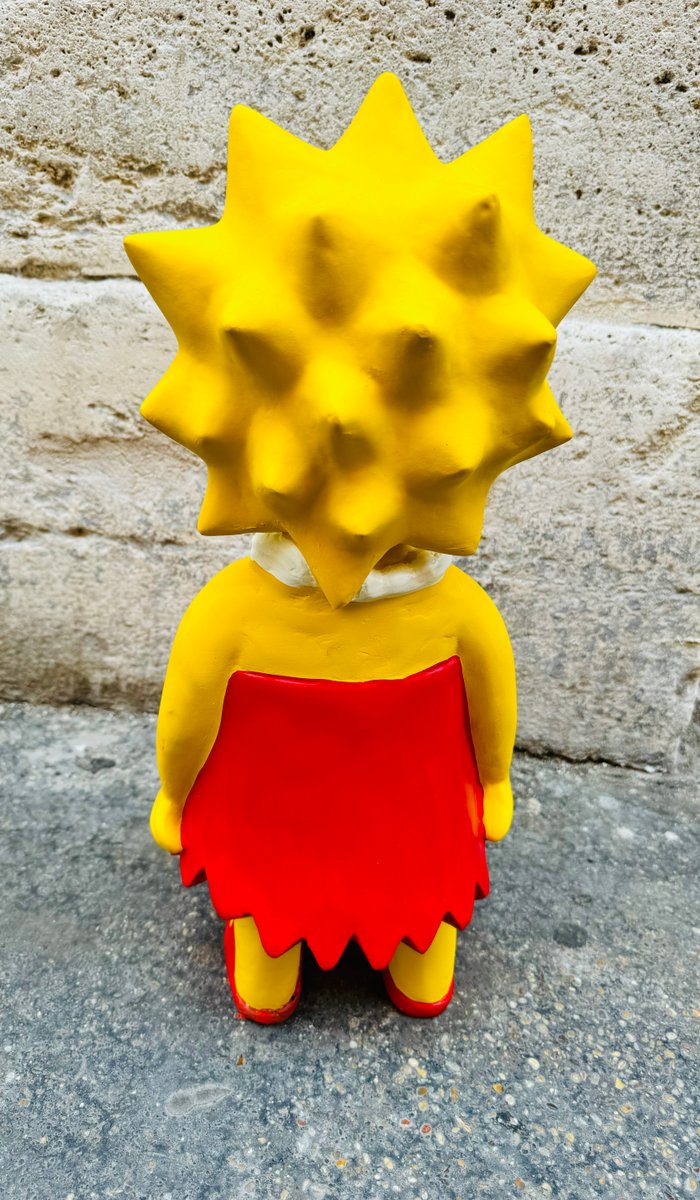 Lisa Simpson Figurine in Resin for sale at Pamono