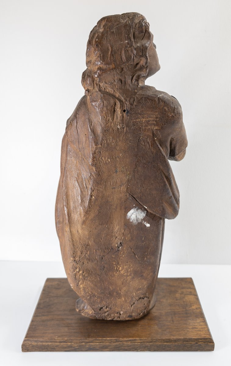 Antique North German Carved Flemish Wood Figure for sale at Pamono