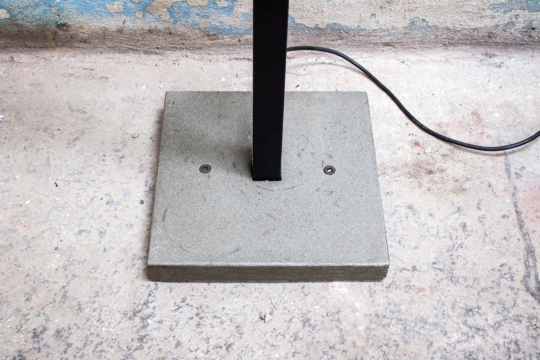 Vintage Italian Halogen Lamp in Iron, 1980s for sale at Pamono
