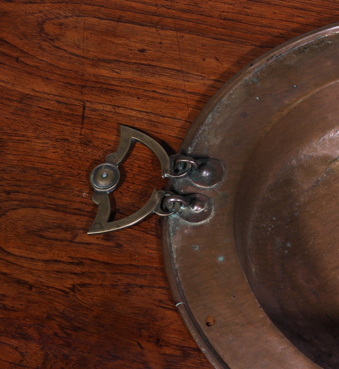 18th Century Round Coffee Table with Brazier for sale at Pamono