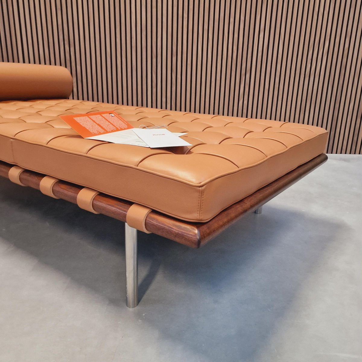 Barcelona Daybed in Cognac Leather by Ludwig Mies van der Rohe for ...