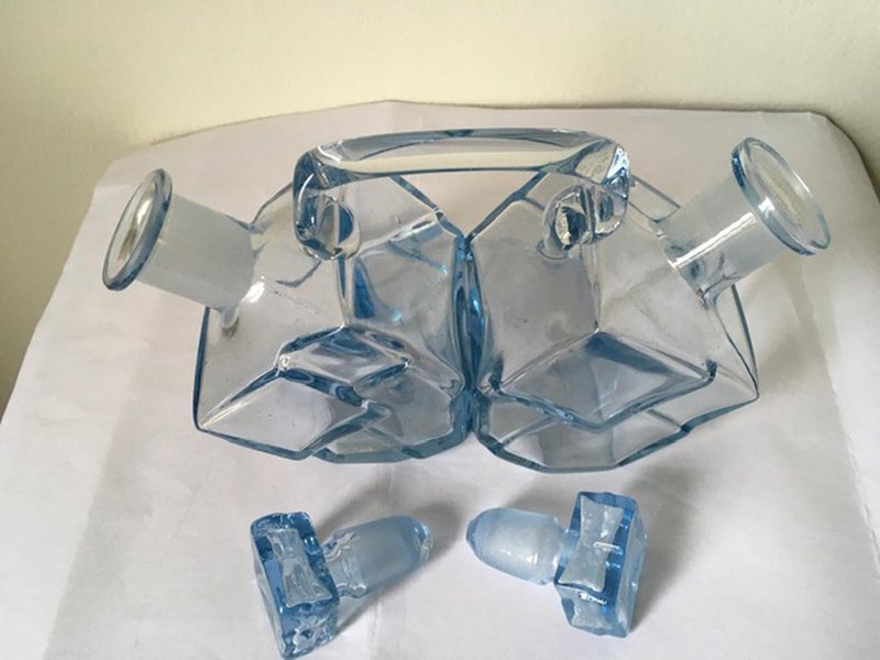 Italian Postmodern Blue Murano Glass Cruet, 1960s for sale at Pamono