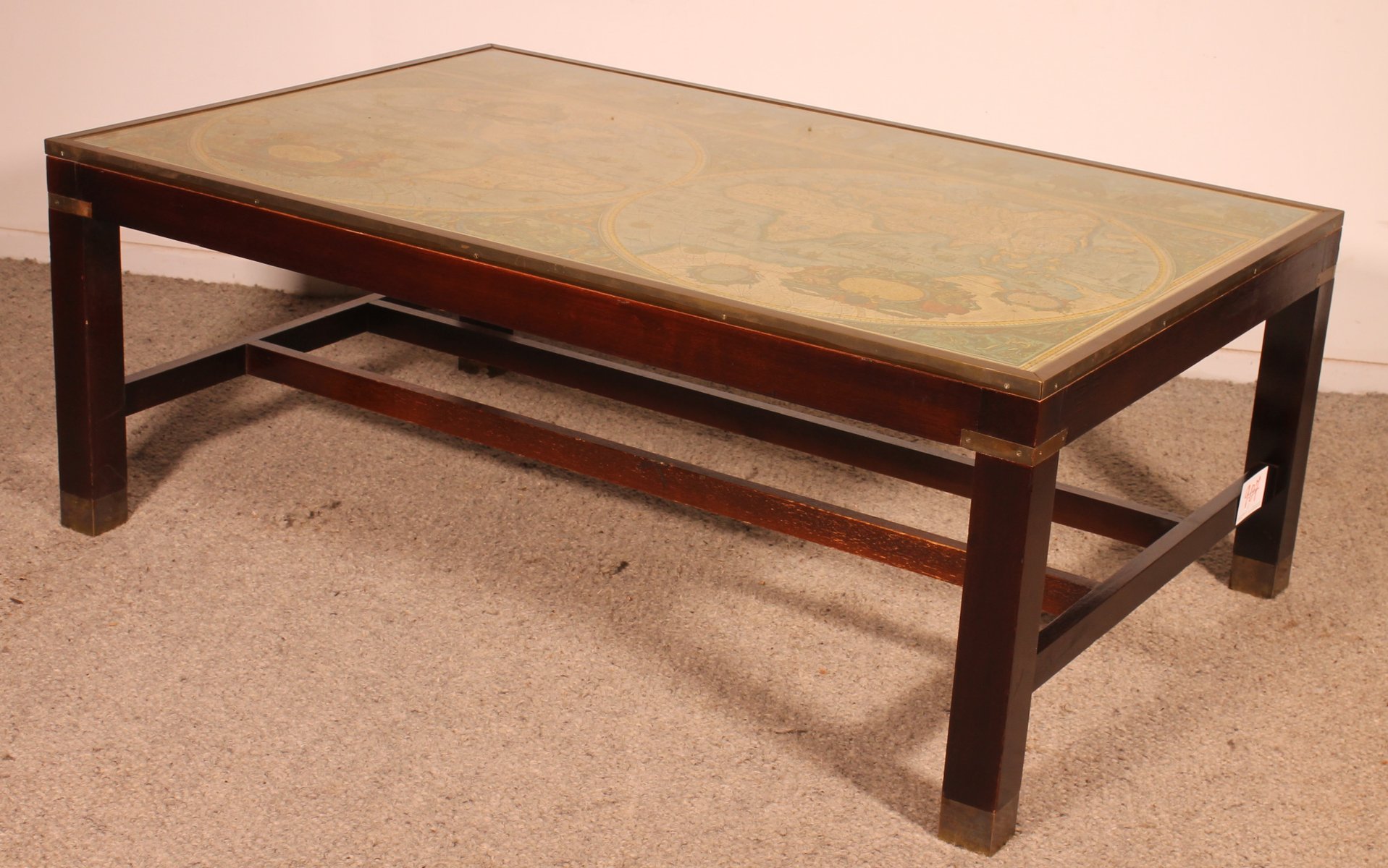 Coffee Table with an Antique Map of the World for sale at Pamono