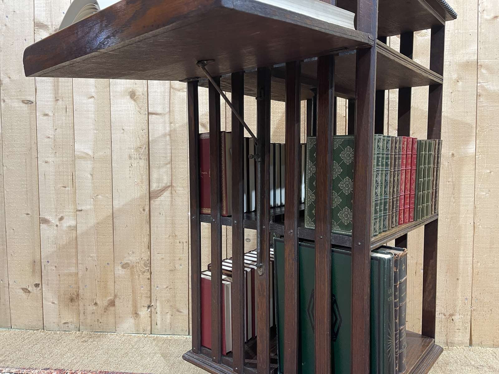 Early 20th Century Revolving Bookcase with Oak Lectern for sale at Pamono