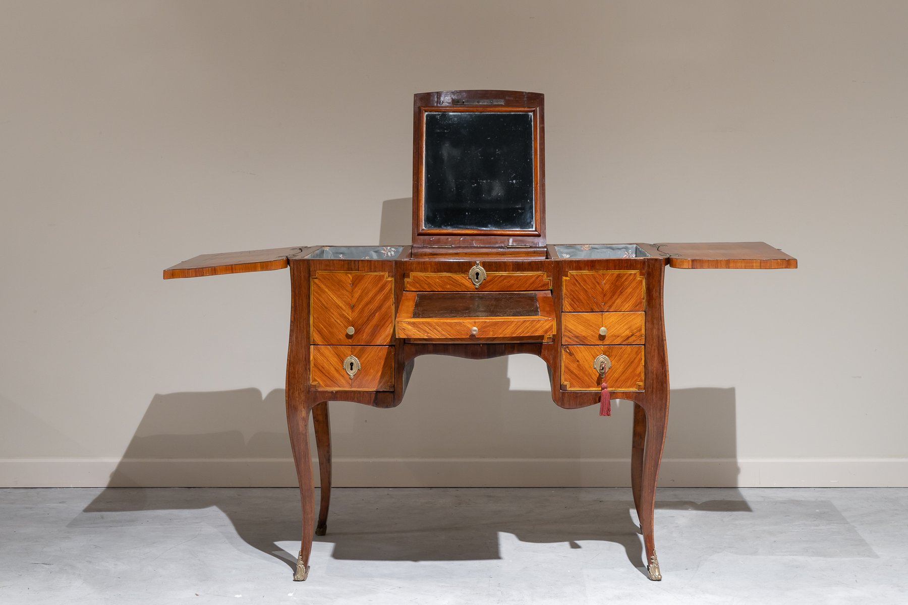 18th Century Louis XV Baroque Dressing Table, France for sale at Pamono