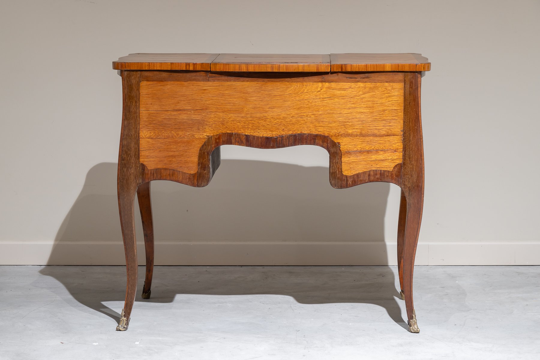 18th Century Louis XV Baroque Dressing Table, France for sale at Pamono