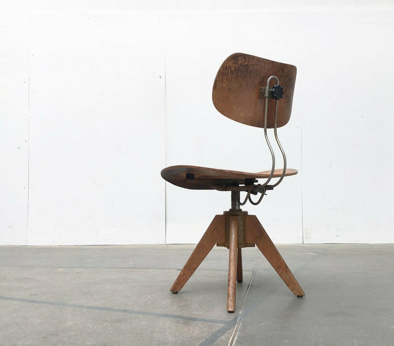Mid-Century Early German SE 40 Swivel Chair by Egon Eiermann for Wilde ...