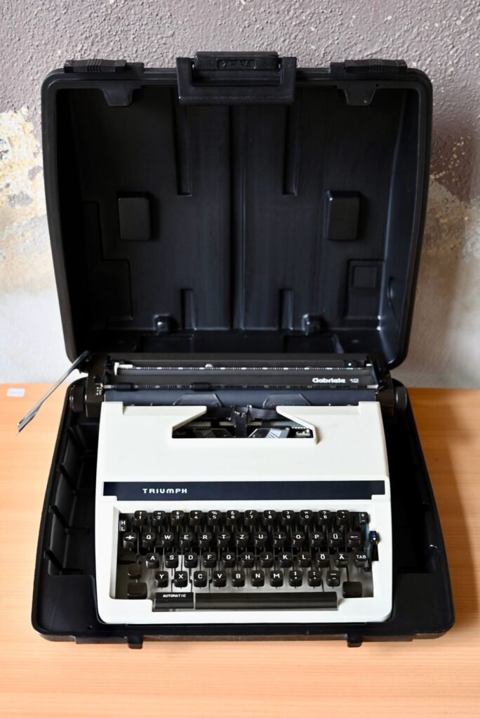 Vintage Gabriele 12 Typewriter from Triumph Adler, 1970s for sale at Pamono