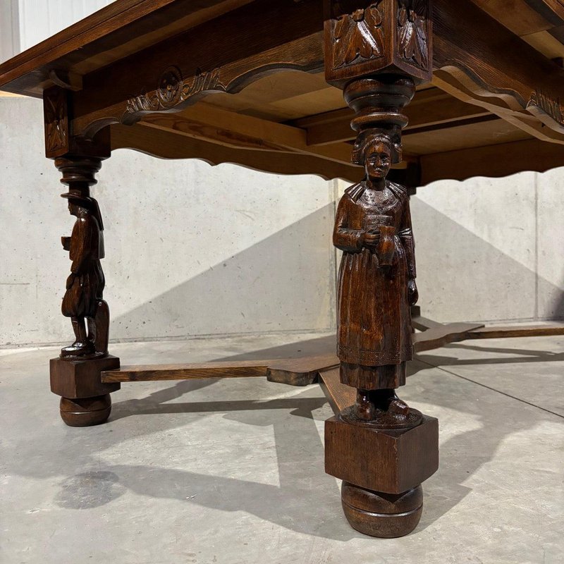 Antique Extendable Dining Table in Oak, 1900 for sale at Pamono