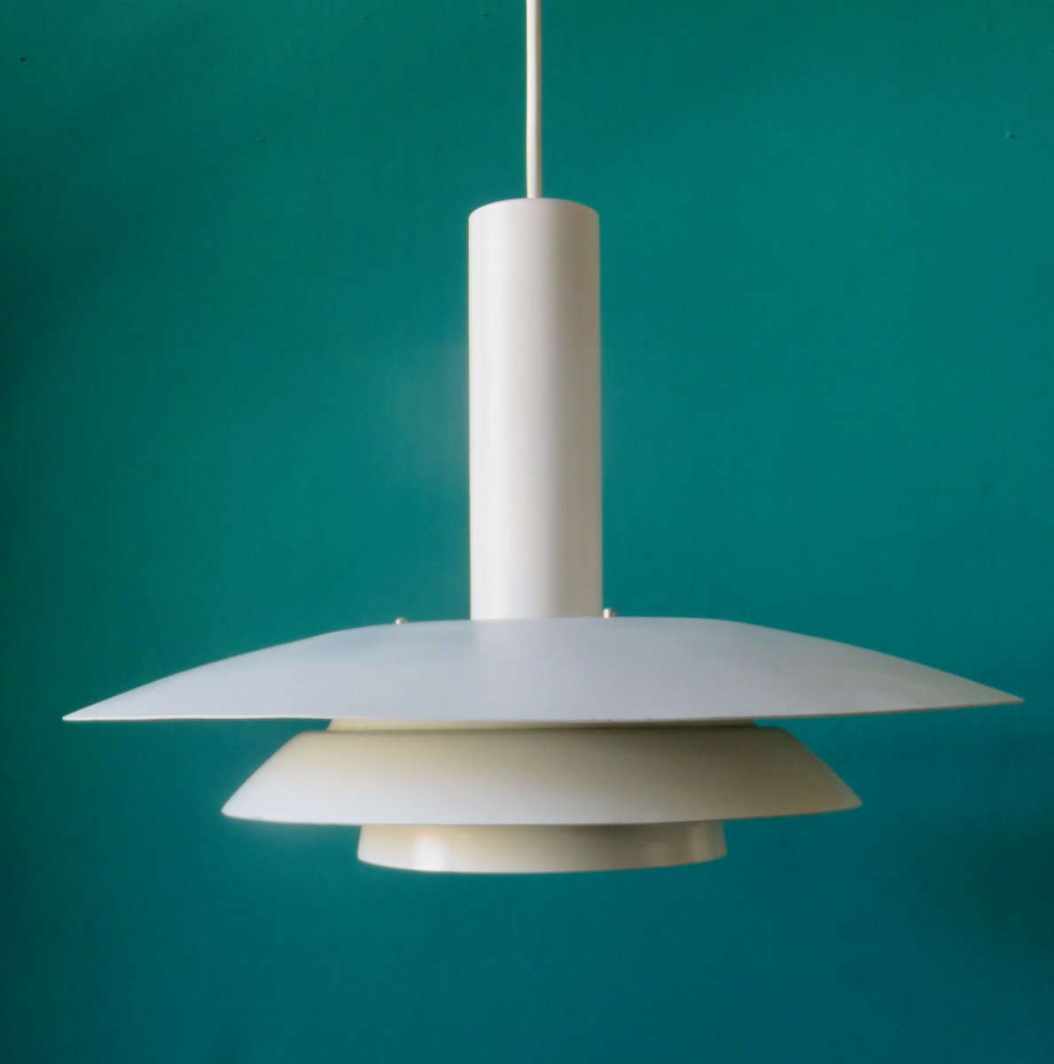 Pendant Light in White Lacquered Metal, Denmark, 1975 for sale at Pamono