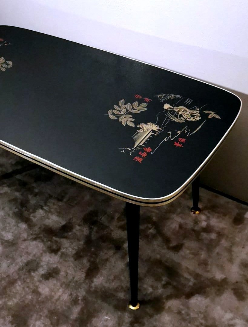 Italian Mod. Rene Coffee Table with Black Glass and Decoration, 1960 ...