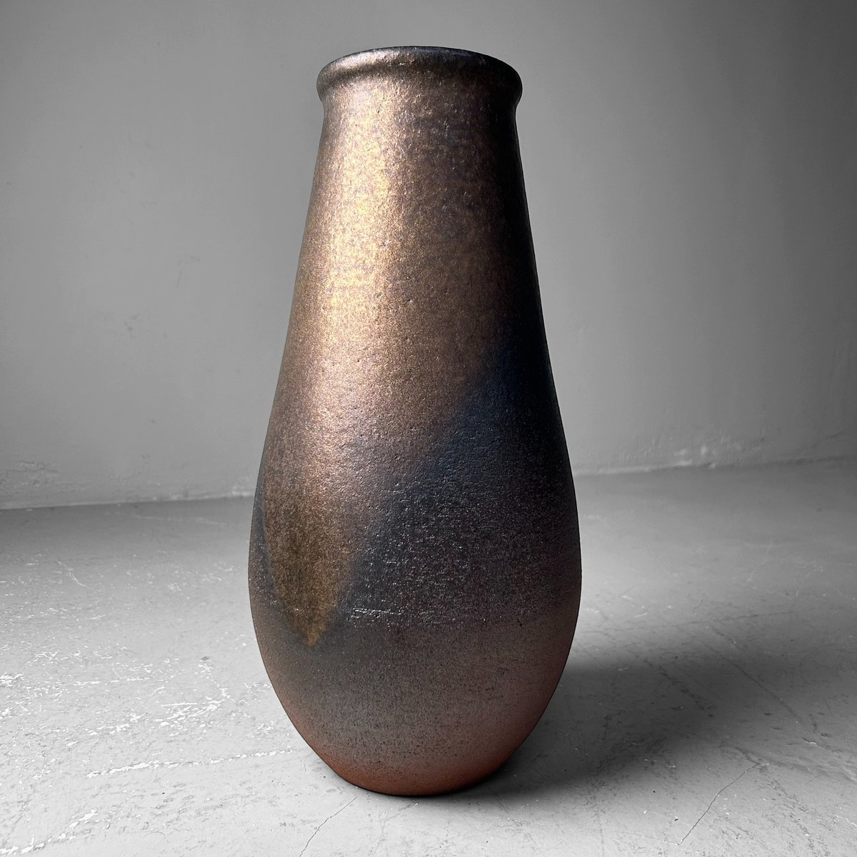 Ceramic Ikebana Flower Vase, Shigaraki, Japan, 1970s for sale at Pamono