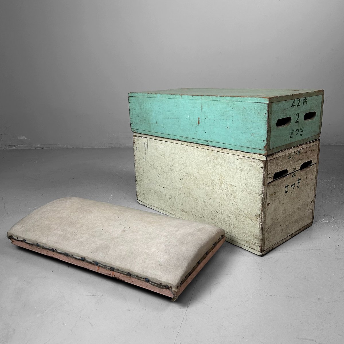 Vintage Japanese Vaulting Box, 1960s for sale at Pamono